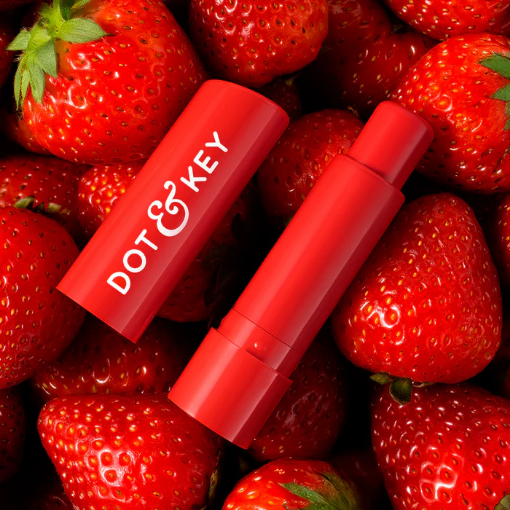 Dot & Key Barrier Repair Hydrating Lip Balm SPF 50+ 4.5g - Strawberry ...